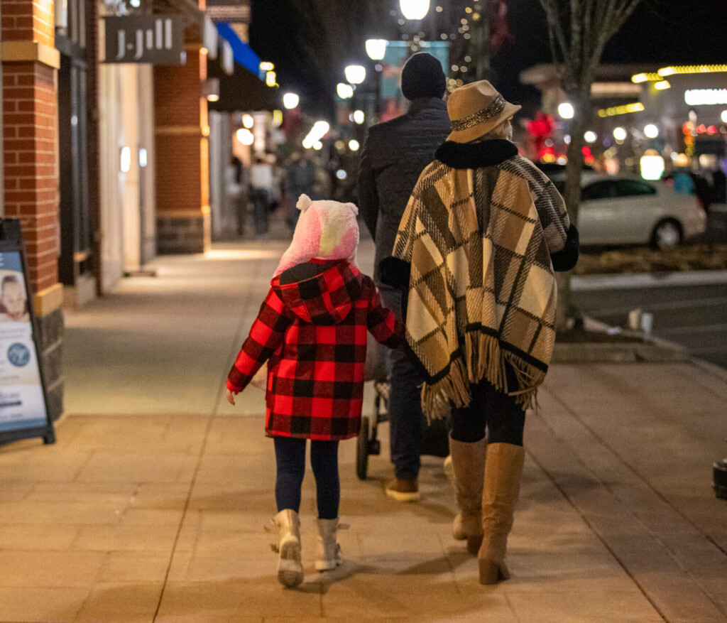 Capture the Magic with Festive Shopping at Promenade Saucon Valley ...